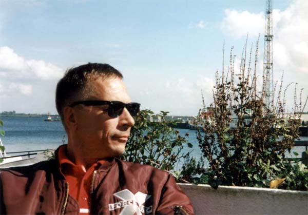 THE THING Berlin - Pool